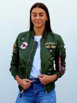 Prechodné bundy a vetrovky dámske